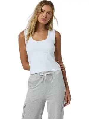 Vuori Hao Essentia Scoop Tank Top - White