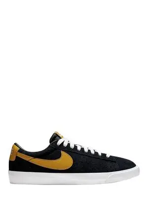 Nike Sb Blazer Low Gt Sneakers - Black/wheat/summit White