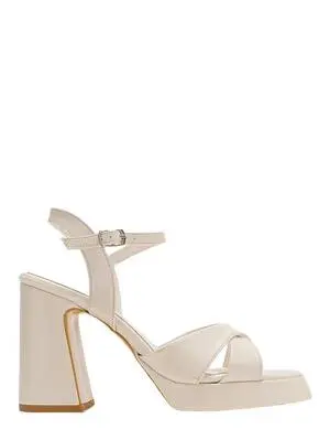 FOREVER & ALWAYS SHOES Yvonne Platform Sandals