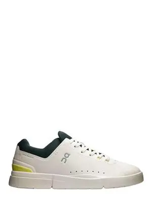 On The Roger Advantage Sneakers - White