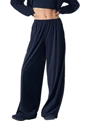 Alo Yoga Breezy Wide Leg Pant - Navy