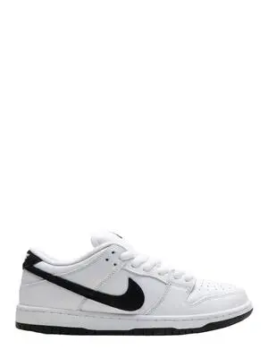 Nike Dunk Low Sneakers - White