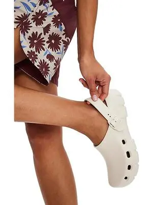 BIRKENSTOCK Birki Flow Eva Clogs - Eggshell