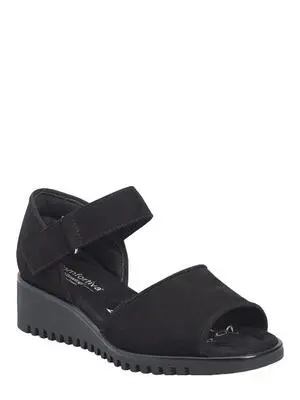 COMFORTIVA Daniella Wedge Sandal - True Black