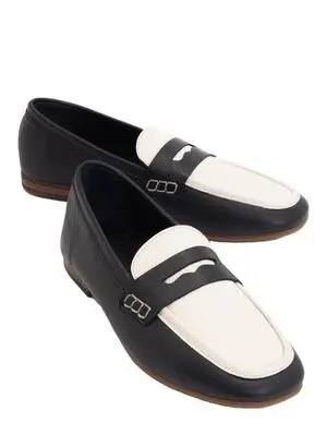 FOREVER & ALWAYS SHOES Skye Leather Loafers Black White Leather