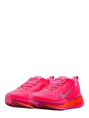 Nike Vomero 18 Sneakers - Pink/ Metallic Silver