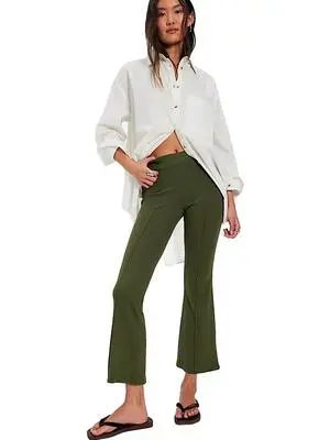 Donni. The Rib Kick Flare Pants Oregano