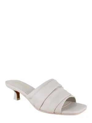 SPLENDID Splendid Harvey Kitten Heel
