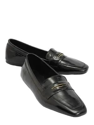 FOREVER & ALWAYS SHOES Forever & Always Shoes Iridessa Leather Flat Loafers