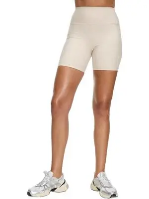 PELOTON High-rise 7" Bike Shorts - Oatmeal