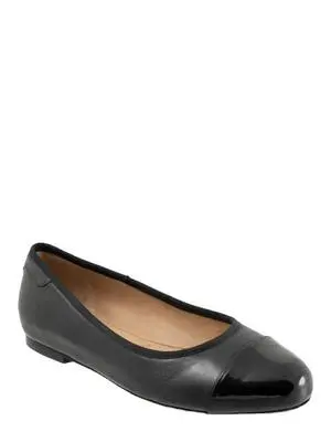 Trotters Clara Cap Toe Flat - Black