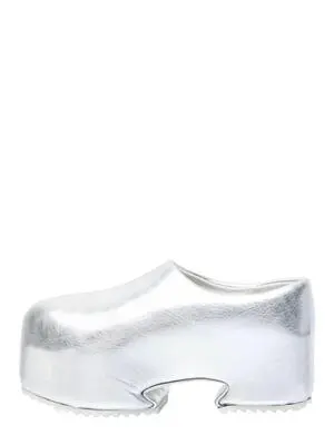 YUME YUME Metallic Finish Loafers - Silver
