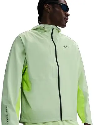 Nike Cosmic Peaks Storm-fit Adv Running Jacket - Yellow