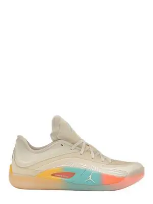 JORDAN Zion Low Countryin Sneakers - Sail/coconut Milk