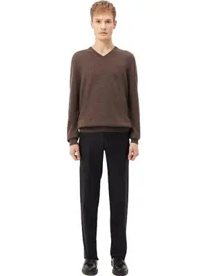 GOBI MONGOLIAN CASHMERE Essential V-neck Cashmere Sweater - Cocoa