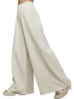 Norma Kamali Boyfriend Elephant Sweatpants - Cream