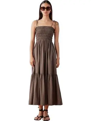 Omika Adley Maxi Dress - Solid Fawn