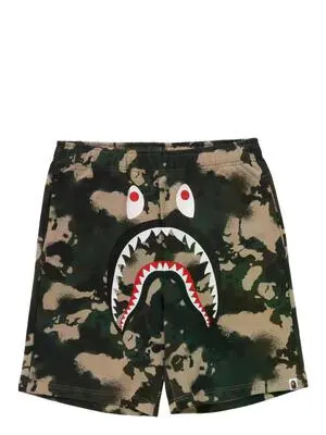 A BATHING APE Camouflage-print Shorts - Green