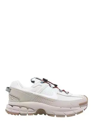 Nike Zoom Vomero Roam Sneakers - Neutrals