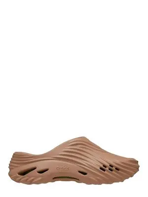 CROCS Echo Wave Clogs - Brown
