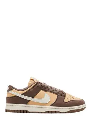 Nike Dunk Low Next Nature Sneakers - Brown