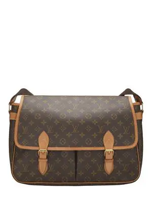 LOUIS VUITTON Monogram Sac Gibeciere - Brown