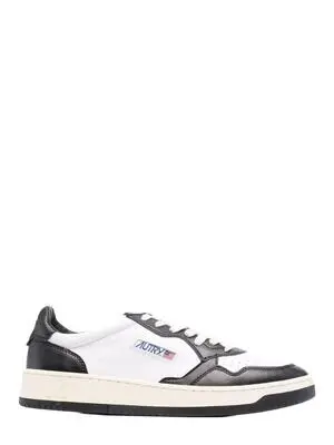 AUTRY Medalist Low Leather Sneakers Wht/blk