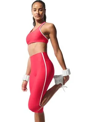 Alo Yoga Airlift High-waist Capri Leggings - Candy Red/white
