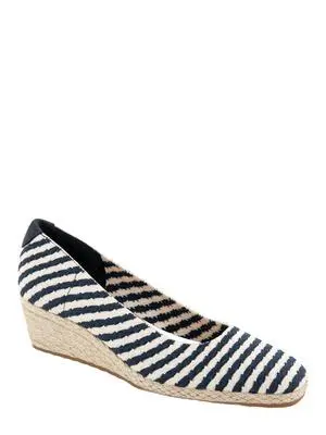 Aerosoles Roma Wedge Pump - Eggnog/ Navy Stripe