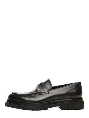 POCHE PARIS Leather Loafers - Black