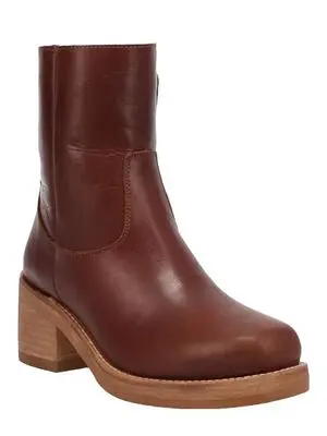 DINGO Roxy Ankle Bootie - Brown