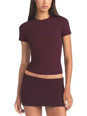 SKIMS Fits Everybody Short Sleeved Tee Currant