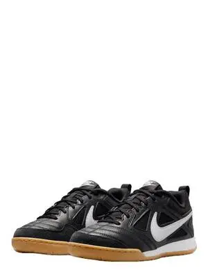 Nike Gato Soccer Sneaker - 001 Black/white