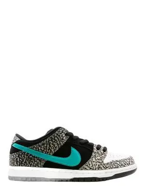 Nike SB Dunk Low Pro Elephant Sneakers Grey
