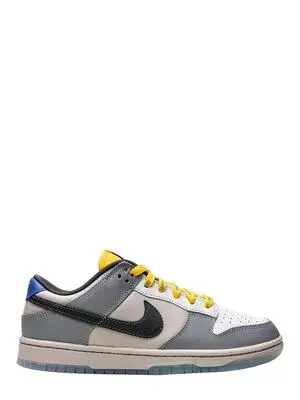 Nike Dunk Low North Carolina A&T Sneakers Grey