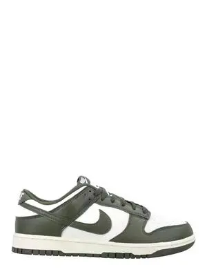 Nike Dunk Low Retro Sneakers - Grey