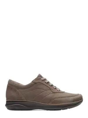 Clarks Appley Lace-up Leather Sneakers - Brown