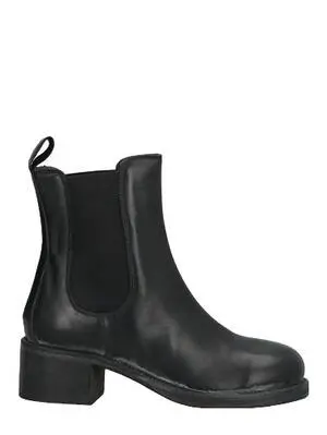 Moma Ankle Boots In Calfskin Leather - Black