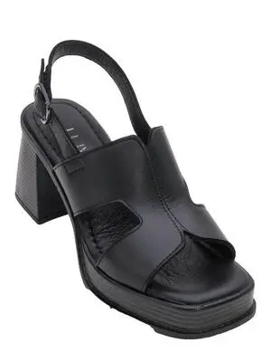 FOREVER & ALWAYS SHOES Zennia Leather Platform Sandal - Black Leather
