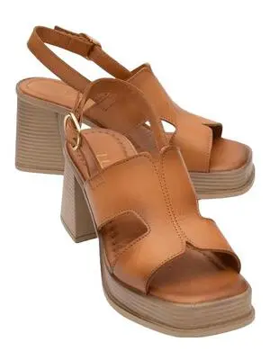 FOREVER & ALWAYS SHOES Zennia Leather Platform Sandal