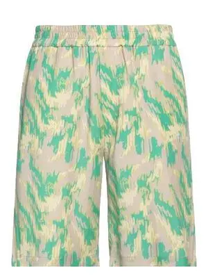 ROBERTO COLLINA Shorts & Bermuda Shorts - Green
