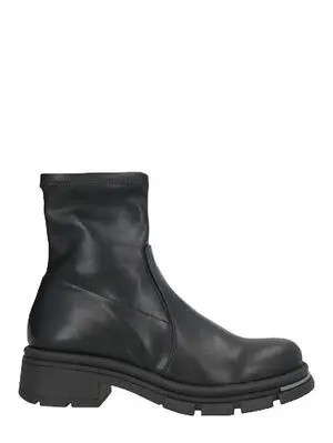NOA A. Ankle Boots In Coated Fabric - Black