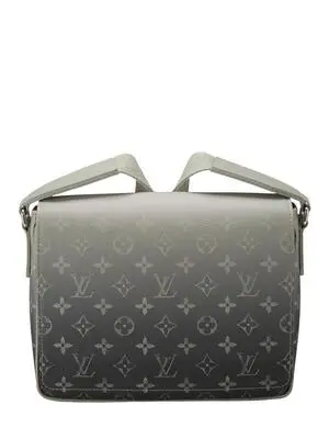 LOUIS VUITTON District PM Monogram Gradient Green