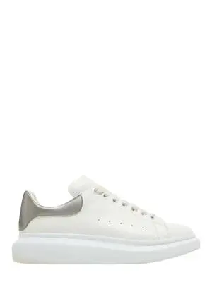 Alexander McQueen Oversized Sneakers - White/silver