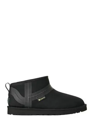 UGG Classic Ultra Mini Ankle Boot - Black