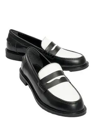PROLOGUE SHOES Choos Loafers Black Faux Leather