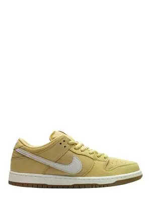 Nike Sb Dunk Low Sneakers - Yellow