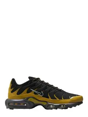 Nike Air Max Plus Sneakers - Black