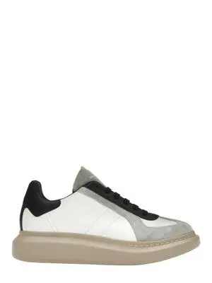 Alexander McQueen Oversized Retro Sneakers - White/grey/black