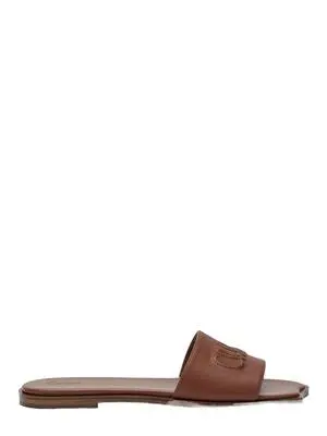Chloé Embossed Logo Flat Sandals - Brown